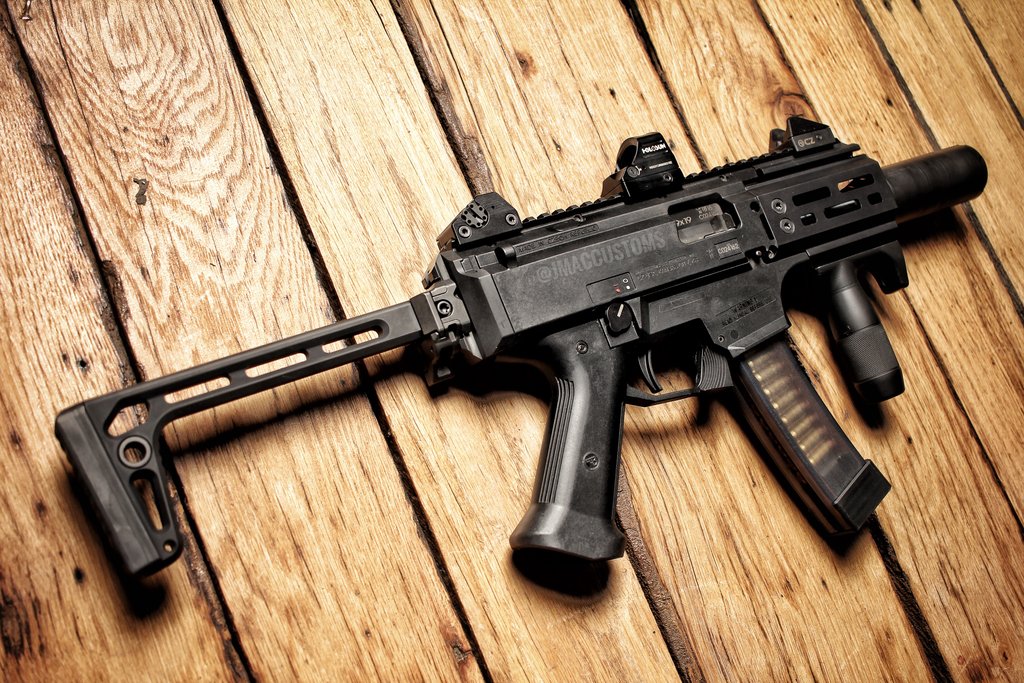 JMAC CUSTOMS SHOWS SUPPORT FOR THE SCORPION EVO WITH NEW PICATINNY ...