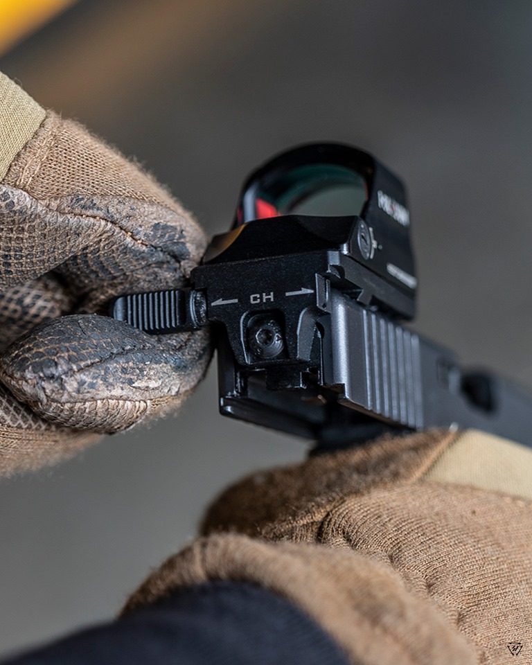 STRIKE INDUSTRIES DEBUTS THE SCORPION UNIVERSAL REFLEX MOUNT FOR GLOCK ...