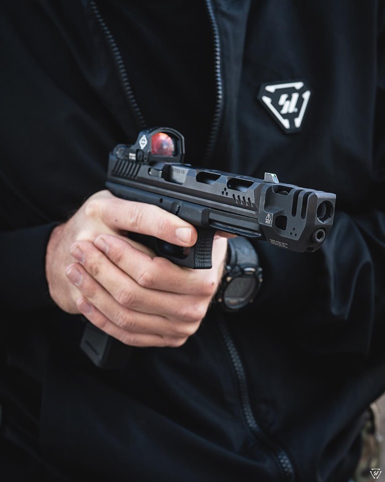 STRIKE INDUSTRIES SHOWS OFF NEW GEN 3 MASS DRIVER COMP