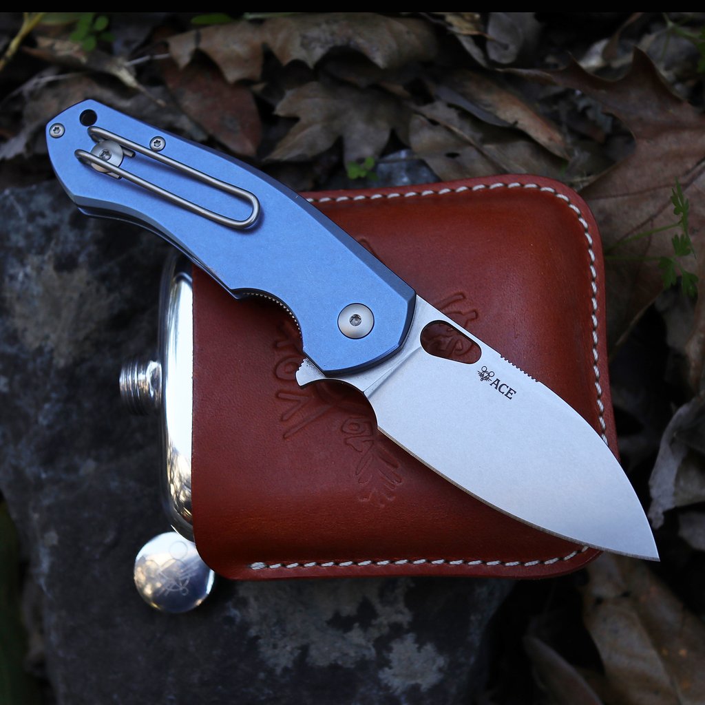 GIANT MOUSE KNIVES DEBUTS THE ACE BIBLIO TITANIUM BLUE FOLDER KNIFE