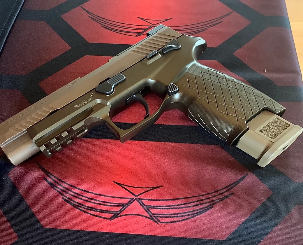 ICARUS PRECISION LAUNCHES THE M17 ACE 320 BILLET ALUMINUM GRIP MODULE