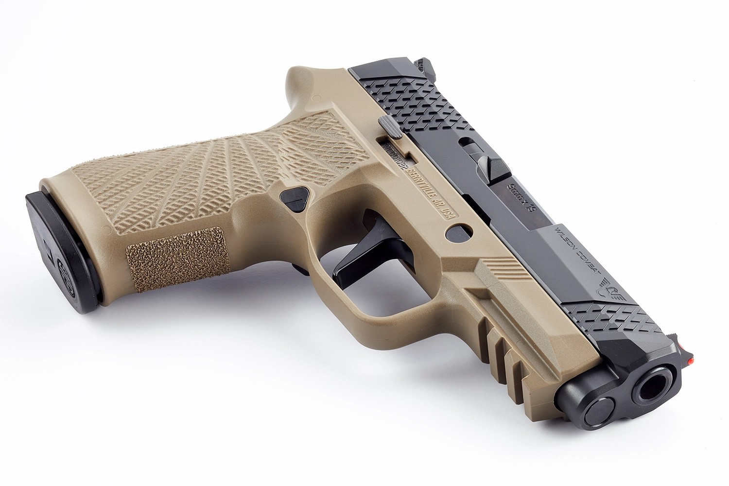 WILSON COMBAT ANNOUNCES THE WCP320 CARRY PISTOL