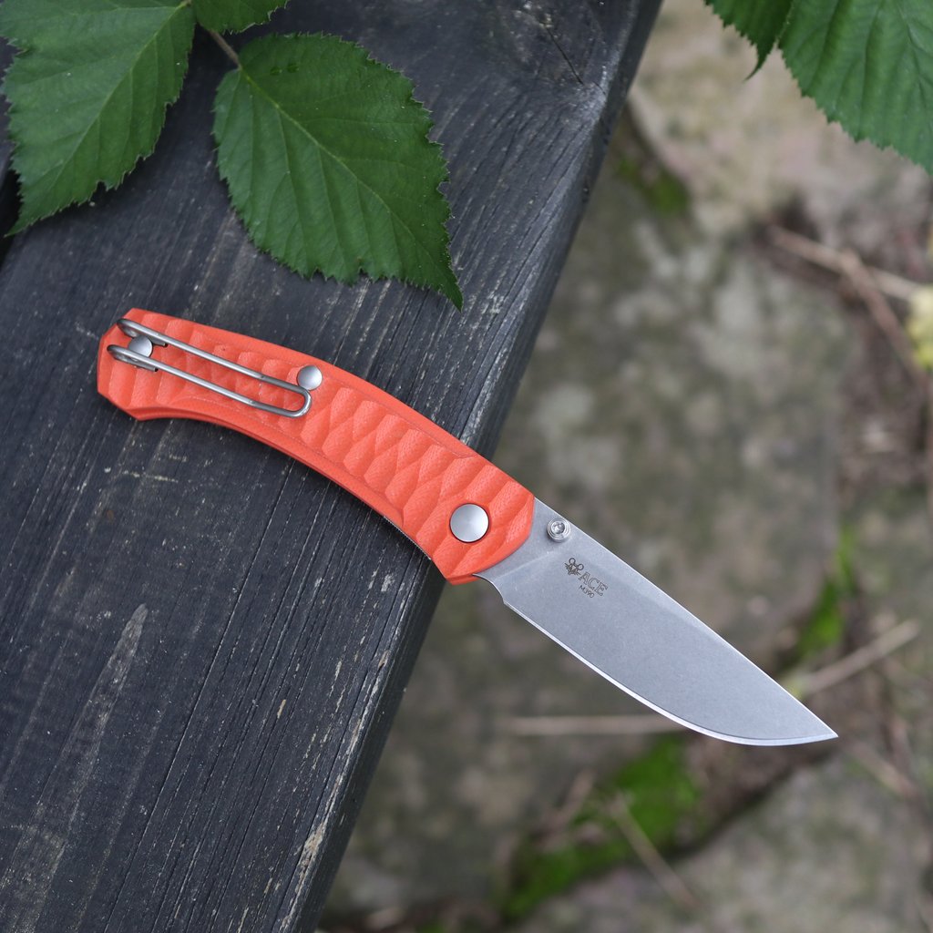 GIANT MOUSE KNIVES EXPANDS IONA KNIFE SERIES WITH NEW COLOR OPTIONS