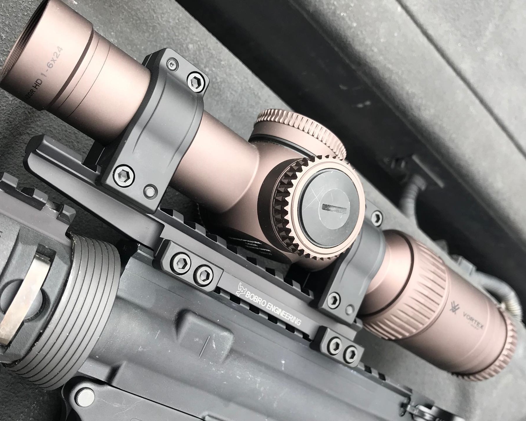 BOBRO ENGINEERING SHOWS OFF NEW DOUBLE DECKER RAIL RISER