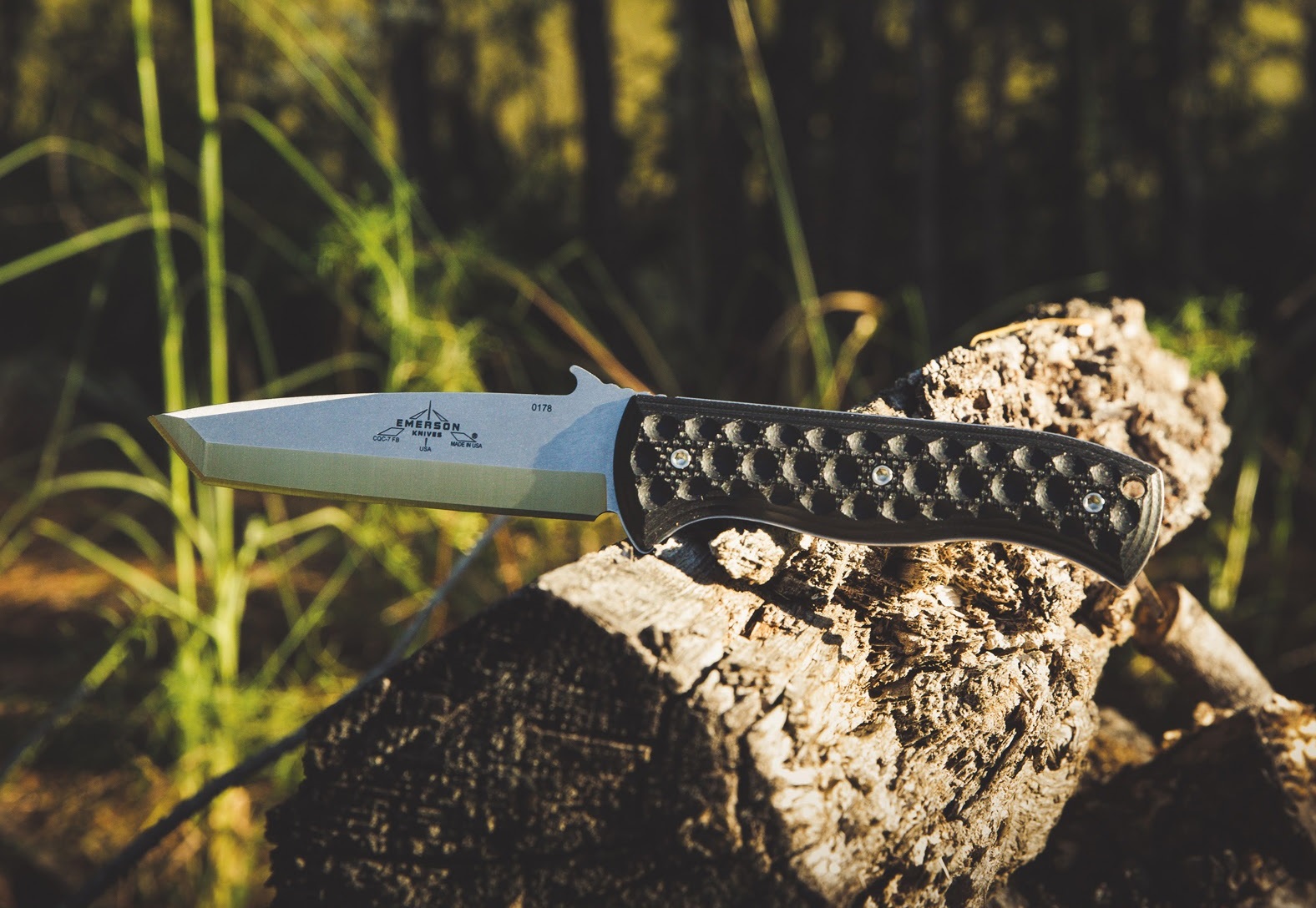 EMERSON KNIVES EXPANDS CQC-7 KNIFE SERIES WITH NEW FIXED BLADE MODELS