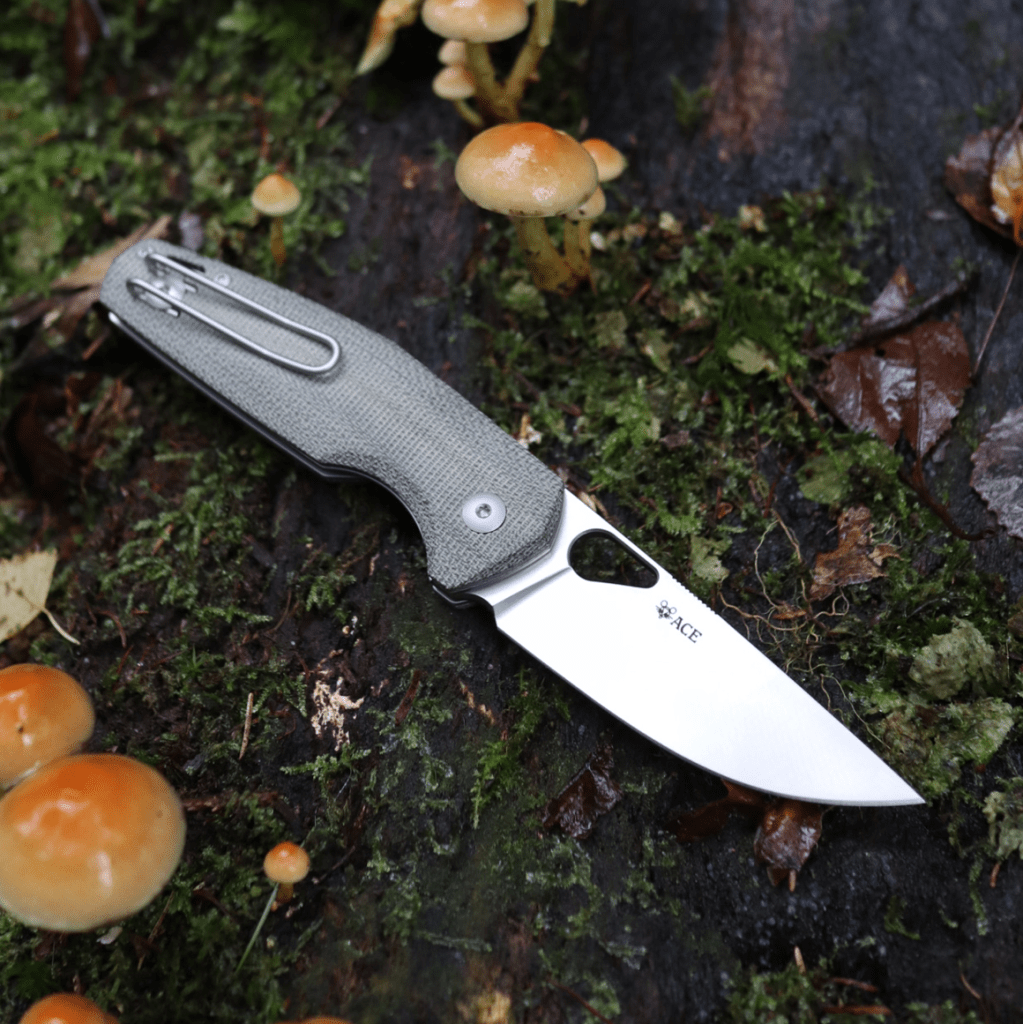 GIANT MOUSE KNIVES DEBUTS THE ACE NIMBUS V2 - GREEN CANVAS MICARTA
