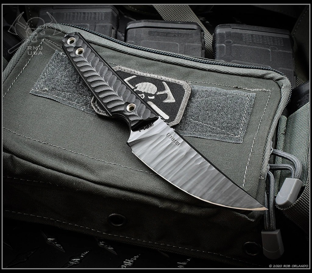 RMJ TACTICAL DEBUTS LIMITED EDITION UNMEI TEXTURED BLACKOUT FIXED BLADE ...