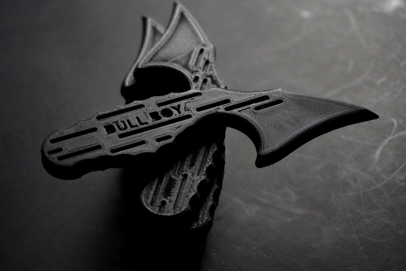 DULL BOY BLADES SHOWS OFF NEW 3D PRINTED FANG