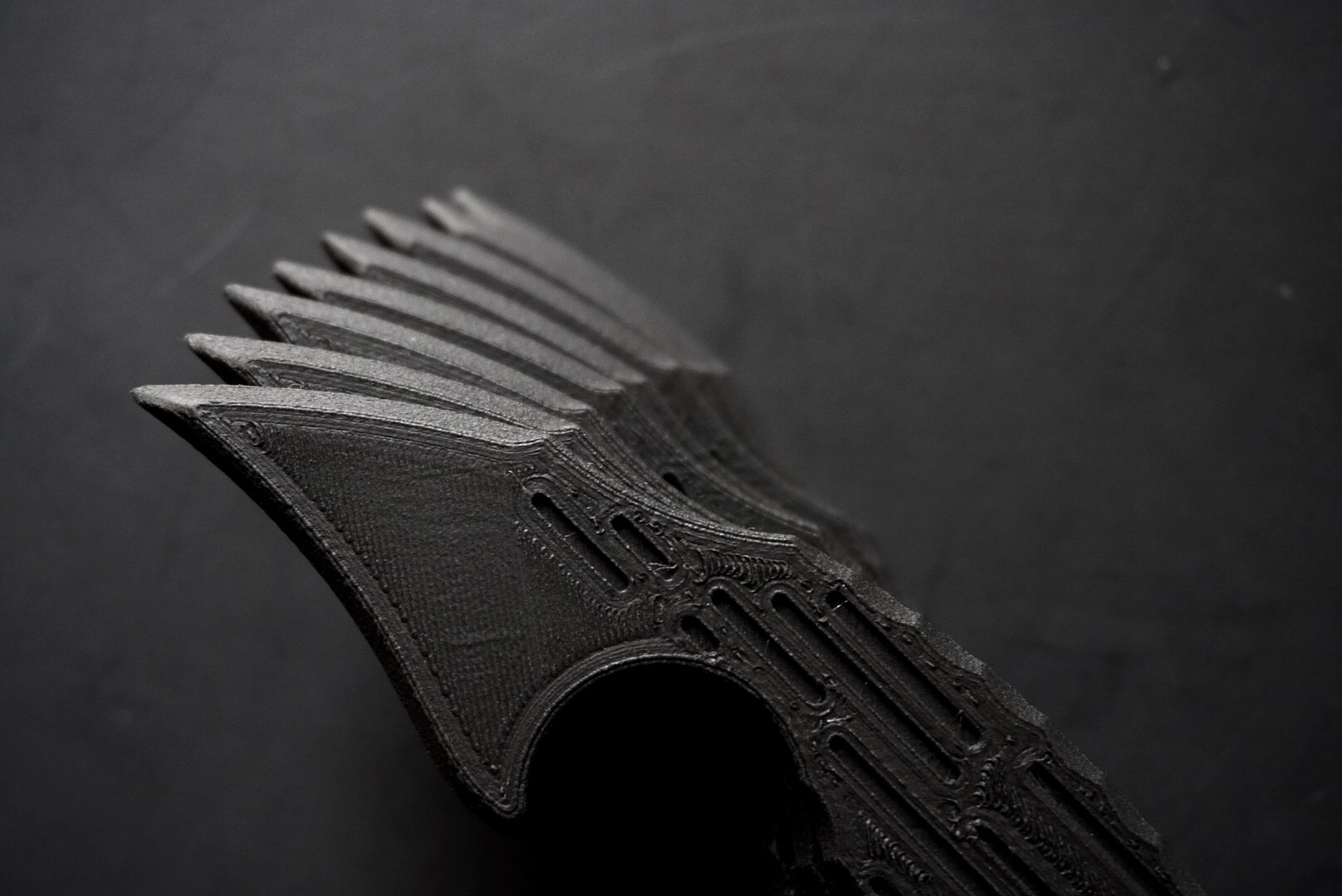 DULL BOY BLADES SHOWS OFF NEW 3D PRINTED FANG