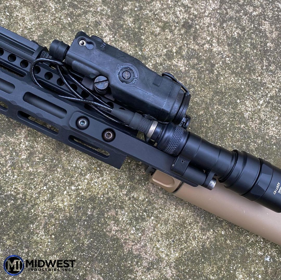MIDWEST INDUSTRIES TEASES NEW EXTENDED MOUNT FOR SUREFIRE SCOUT PRO LIGHT