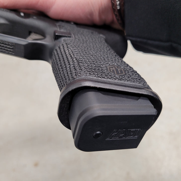HERRINGTON ARMS SHOWS OFF NEW PLUS 2 GLOCK PATTERN MAGAZINE EXTENSIONS