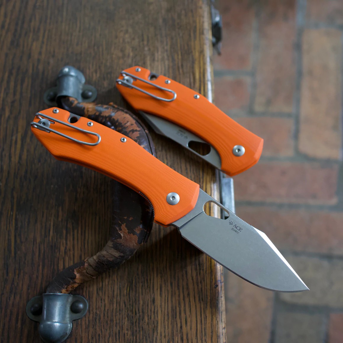 GIANTMOUSE KNIVES EXPANDS ACE GRAND KNIFE SERIES WITH ORANGE G10