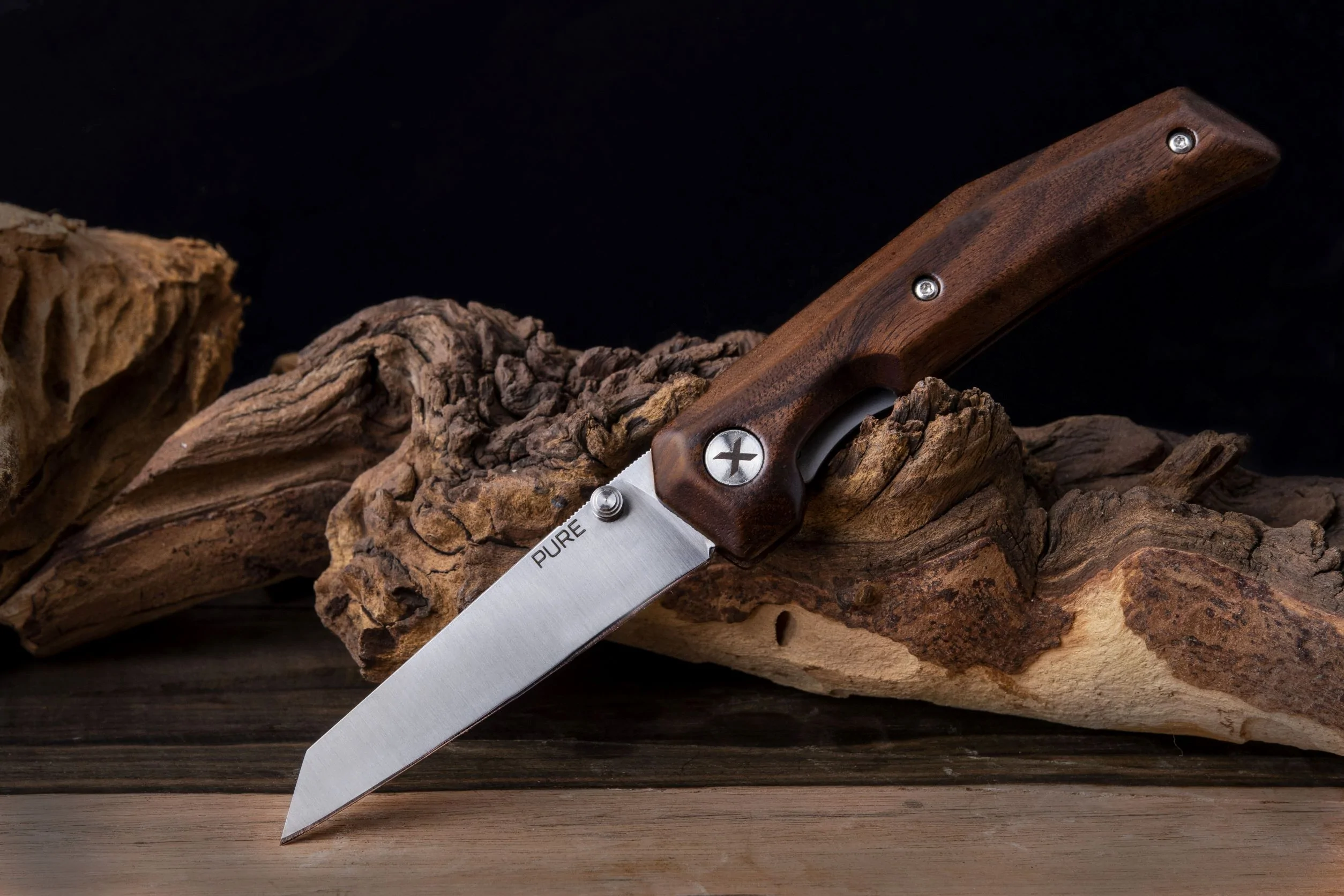 WOOX DEBUTS THE PURE FOLDING KNIFE