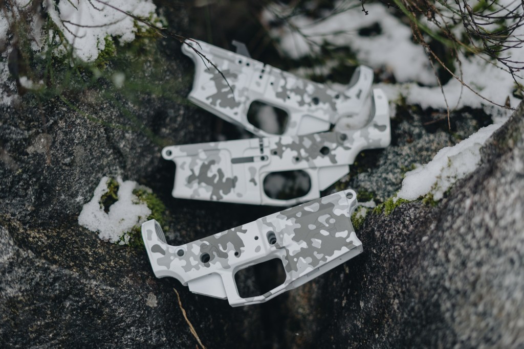 AERO PRECISION RELEASES ARCTIC FLECKTARN AND CAVERN FLECKTARN BUILDER SETS