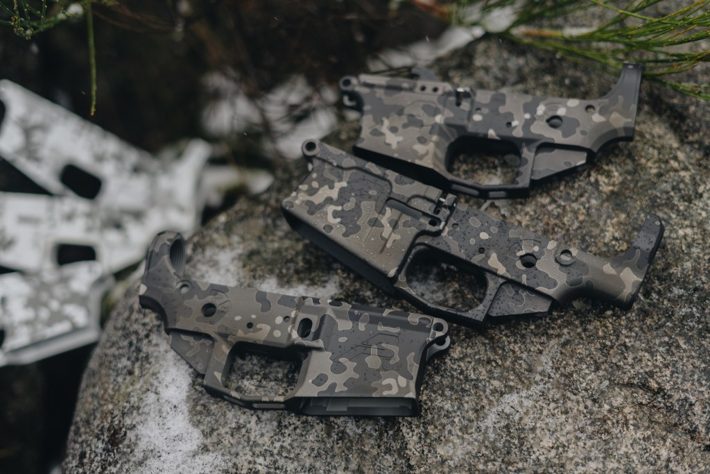AERO PRECISION RELEASES ARCTIC FLECKTARN AND CAVERN FLECKTARN BUILDER SETS