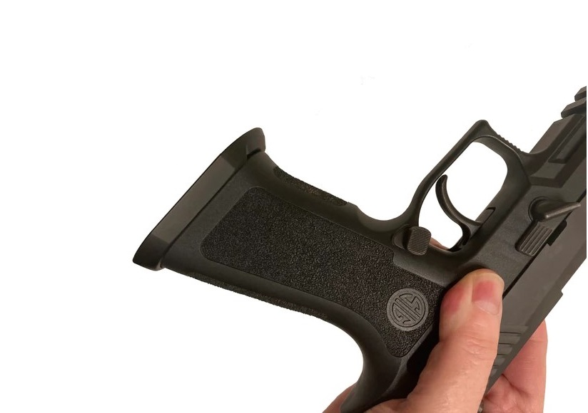 ALIGN TACTICAL DEBUTS THE P320 X-UNIVERSAL 10-30 MAGWELL