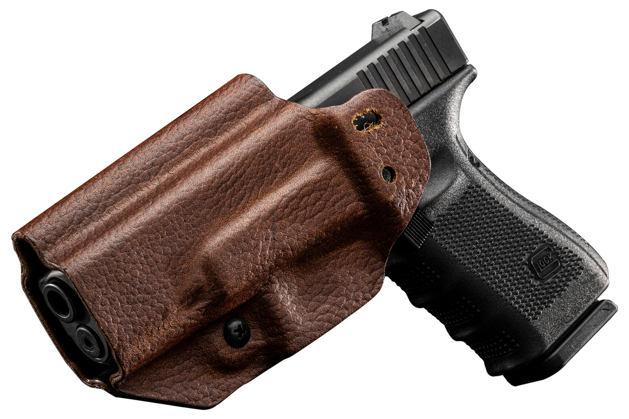 MISSION FIRST TACTICAL SHOWS OFF NEW LEATHER HYBRID HOLSTERS
