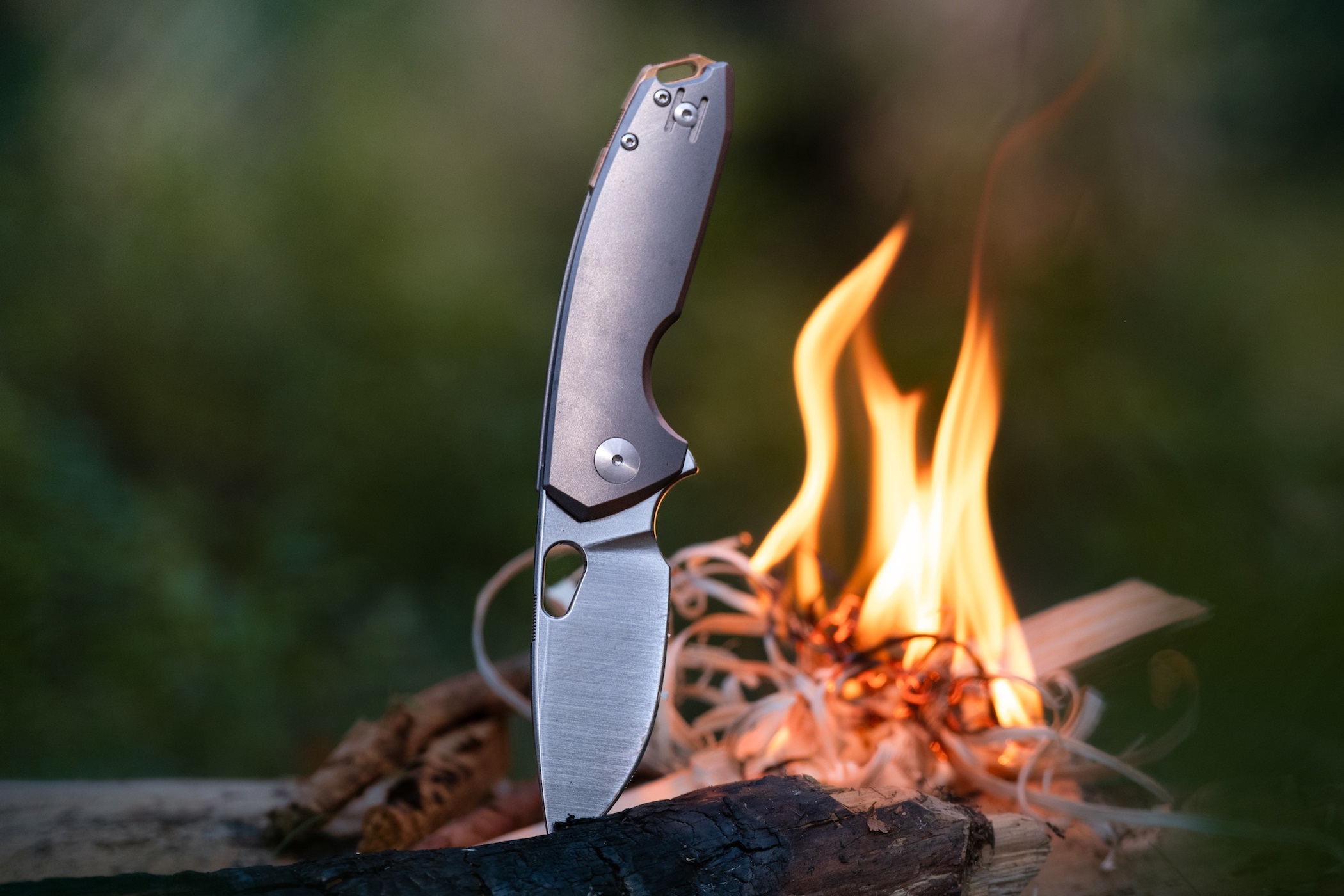 GIANTMOUSE KNIVES DEBUTS THE ACE TRIBECA IN TITANIUM