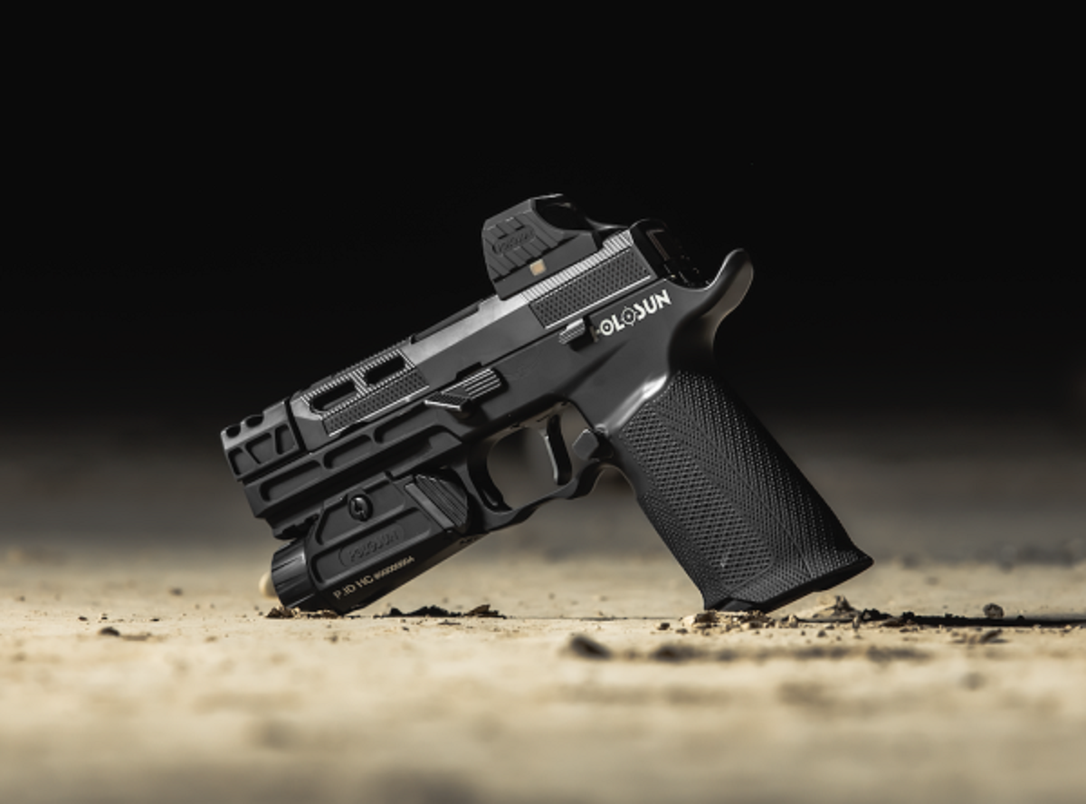 HOLOSUN SHOWS SUPPORT FOR SIG WITH NEW DIRECT MOUNT SOLAR CHARGING SIGHT