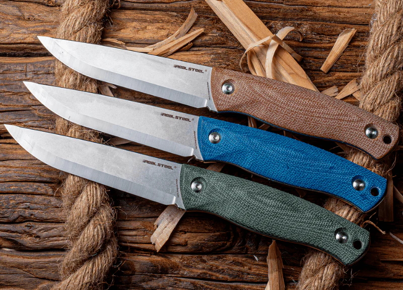 REALSTEEL KNIVES SHOWS OFF THE PATHFINDER BUSHCRAFT FIXED BLADE KNIFE