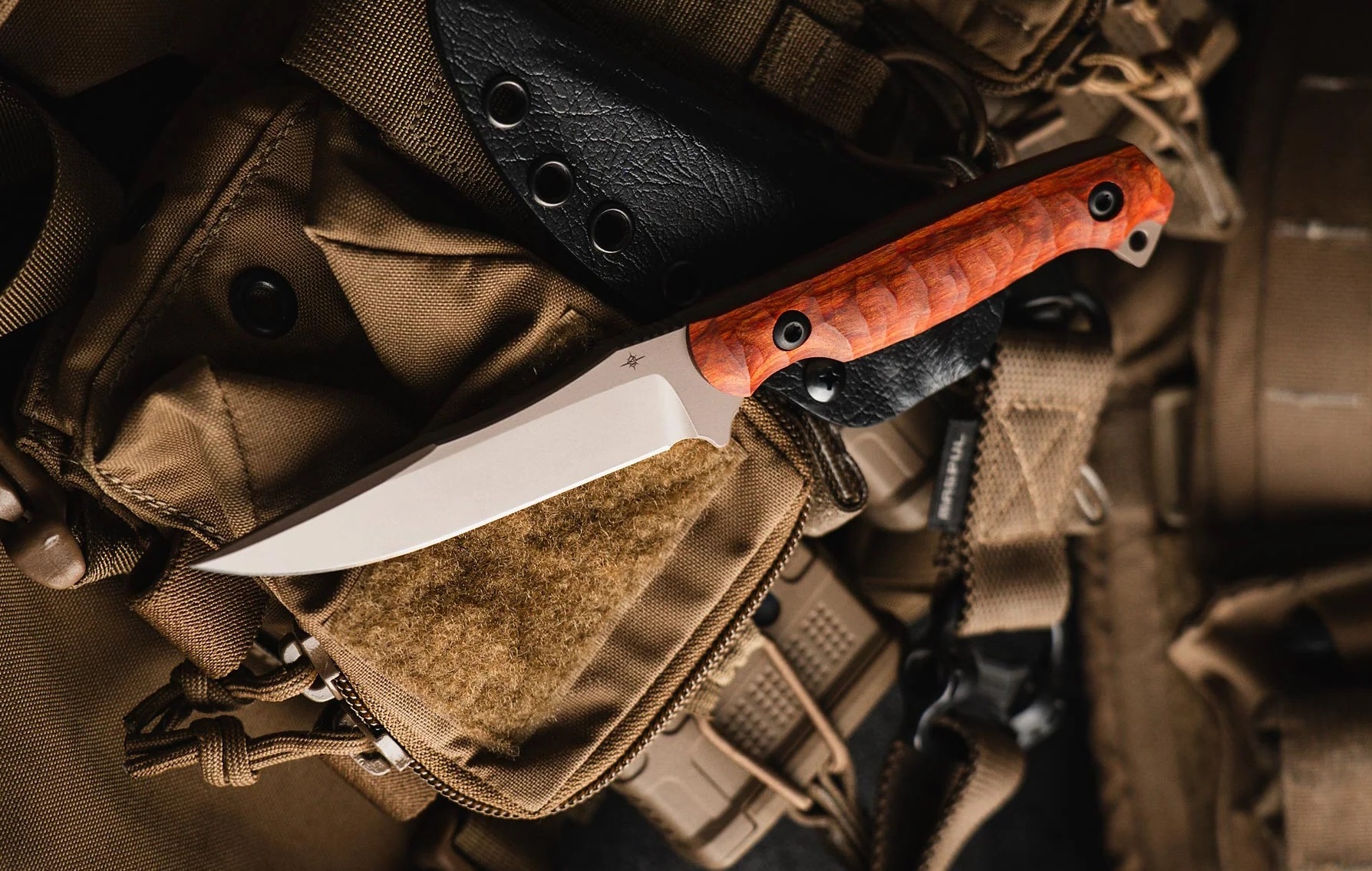 TOOR KNIVES RELEASES LIMITED EDITION RED HAWK KRYPTEIA
