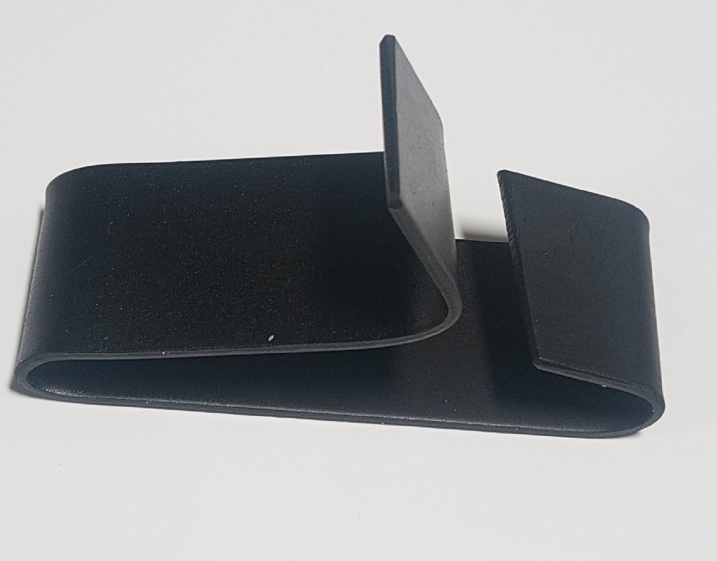 SUAREZ INTERNATIONAL LAUNCHES THE SLING KEEPER