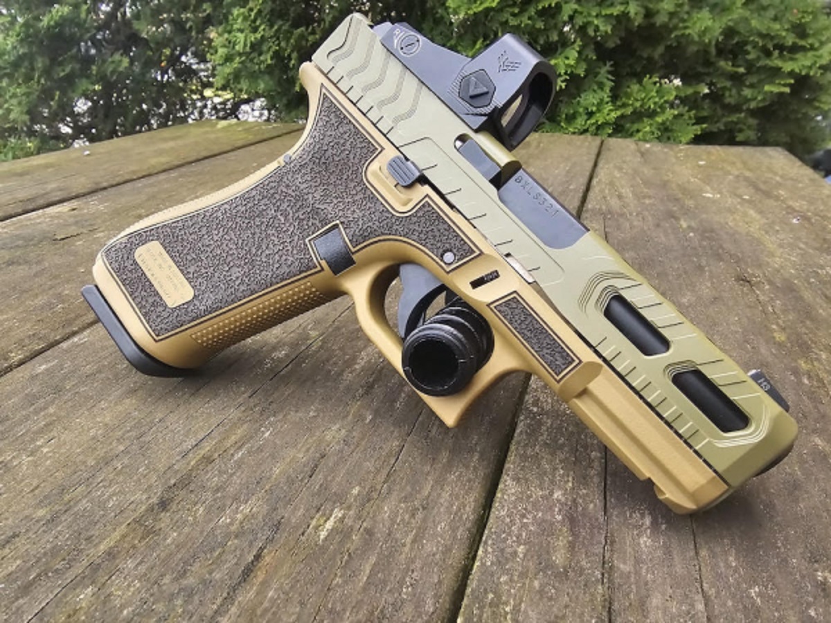 CAMFOUR LAUNCHES THE DIRTY DIAPER GLOCK 45