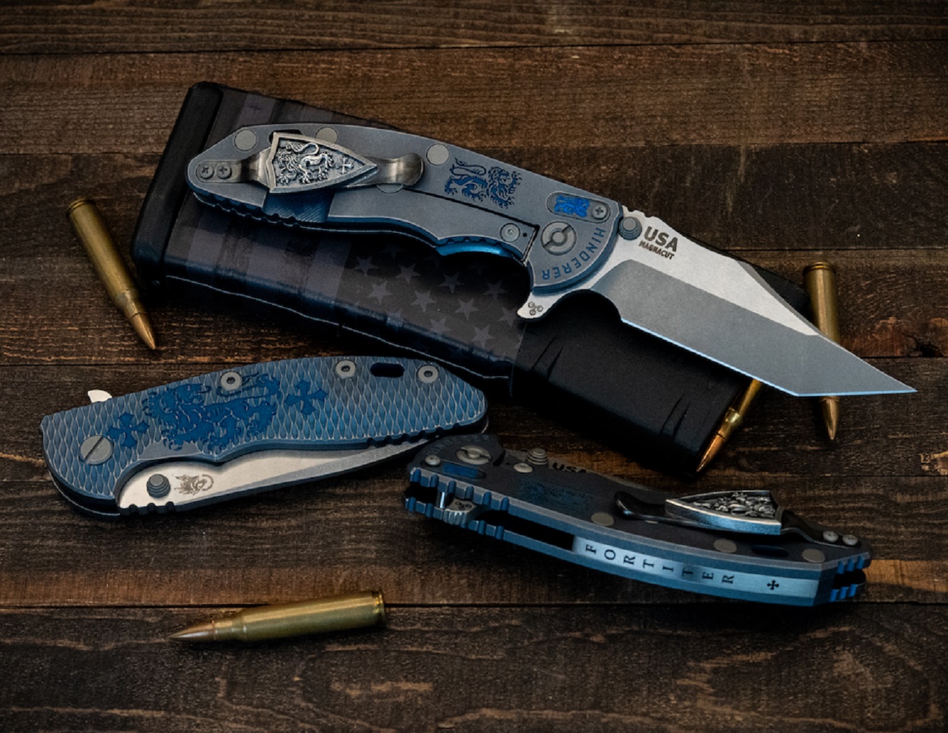 Hinderer Knives Steel Flame Rampant Lion Collab: A Symbol of Courage ...